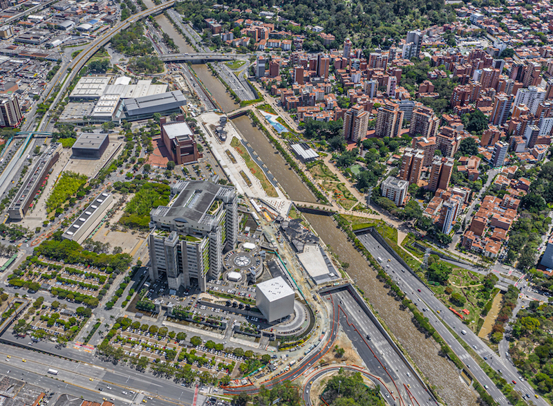 Parque Botánico Río Medellín - Arquine